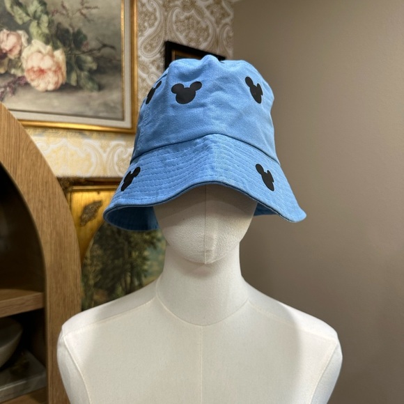 Disney | Accessories | Disney Blue Kids Bucket Hat With Black Accents ...